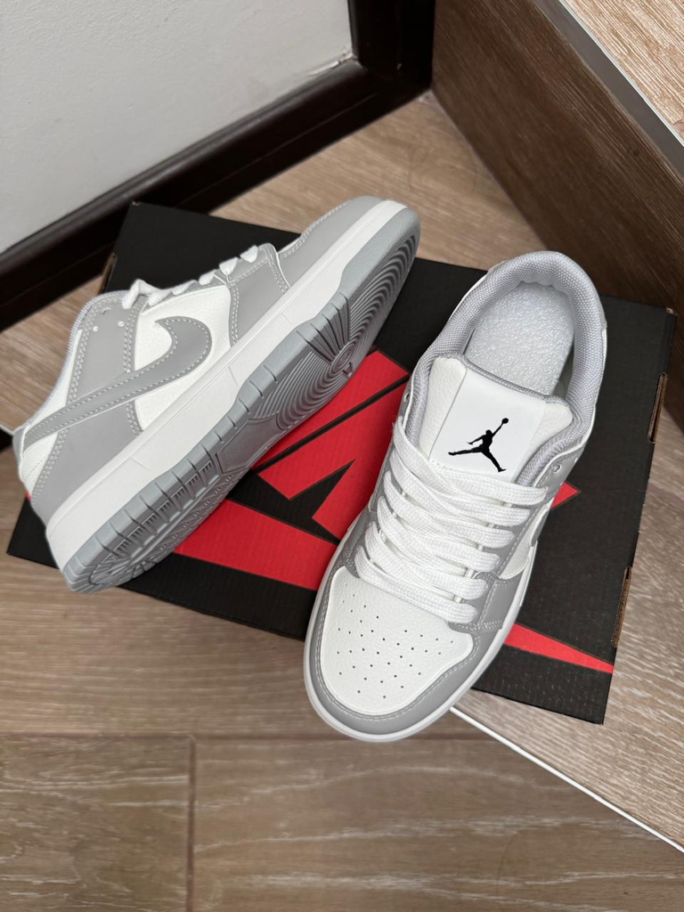 Jordan Dunk Low Woman | Bigote GT